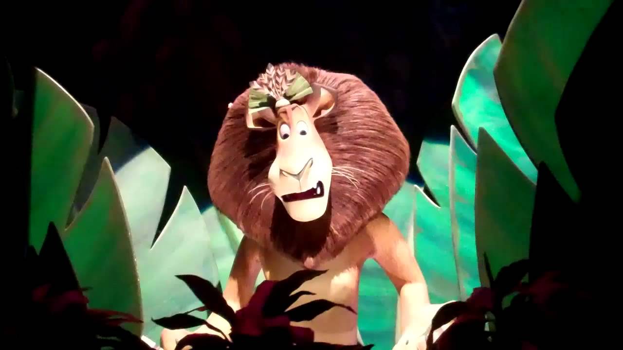 POV: Madagascar Crate Adventure Universal Studios Singapore - YouTube