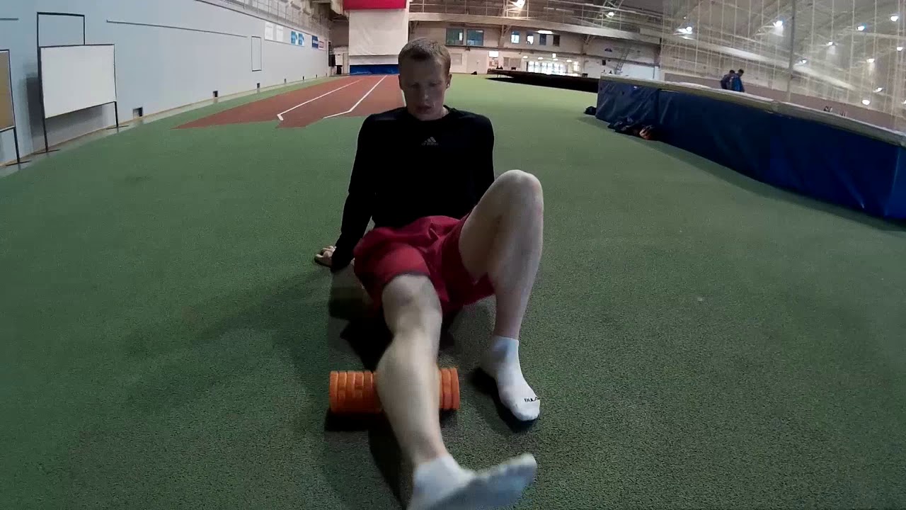 Calves foam rolling - YouTube