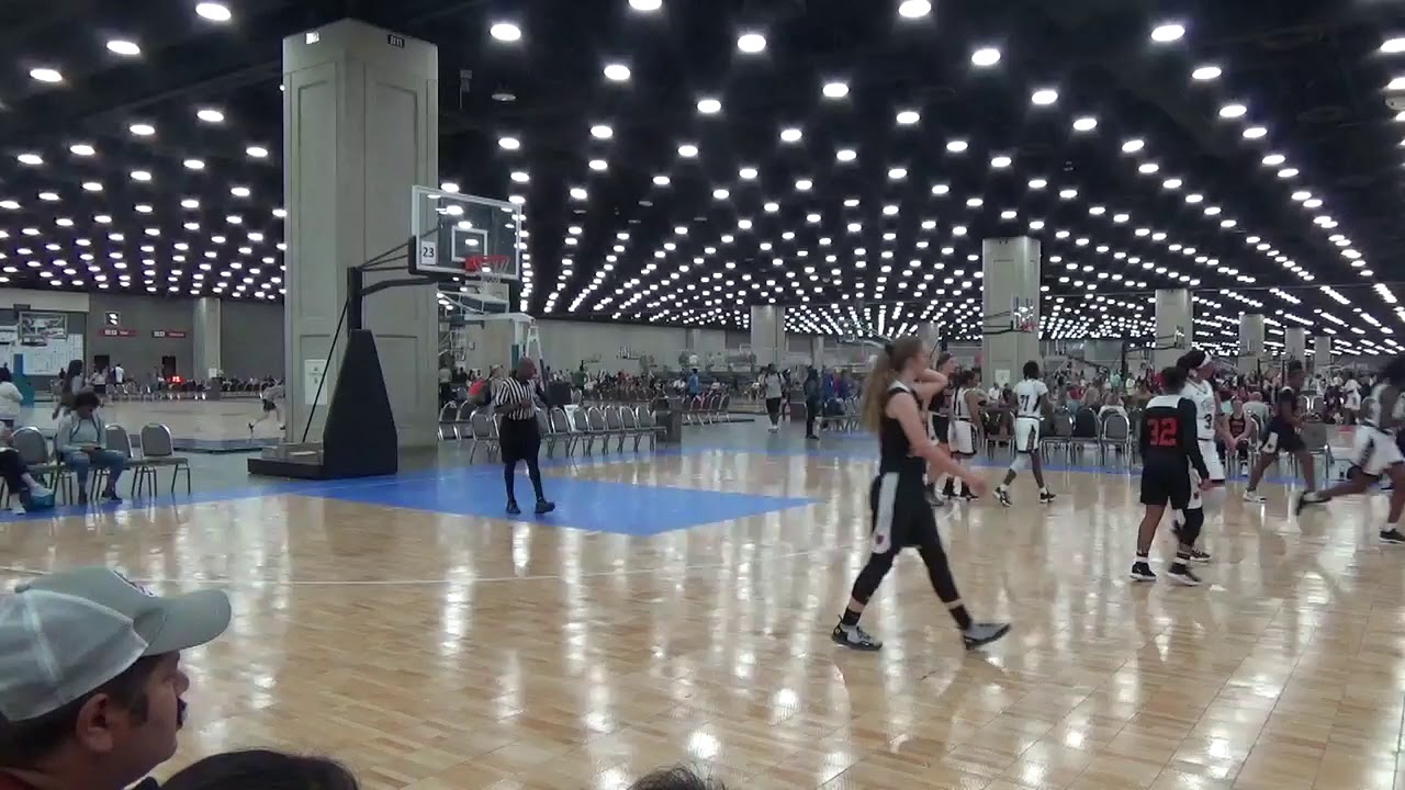 Jaedyn Dunn '20, PG,SG (#6 White) - 12P,3R,2A (FG% 56)- TXE Stars 20 vs ...