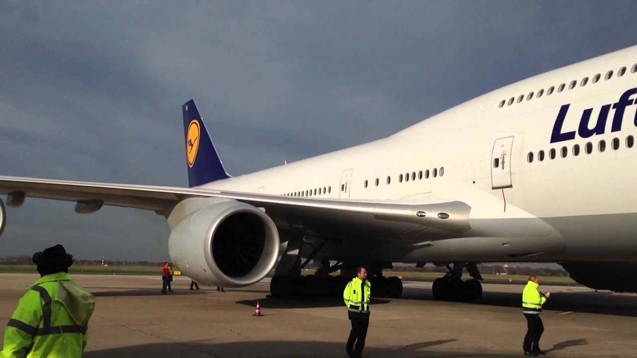 [FULL HD] Amazing B748 in DUS - YouTube