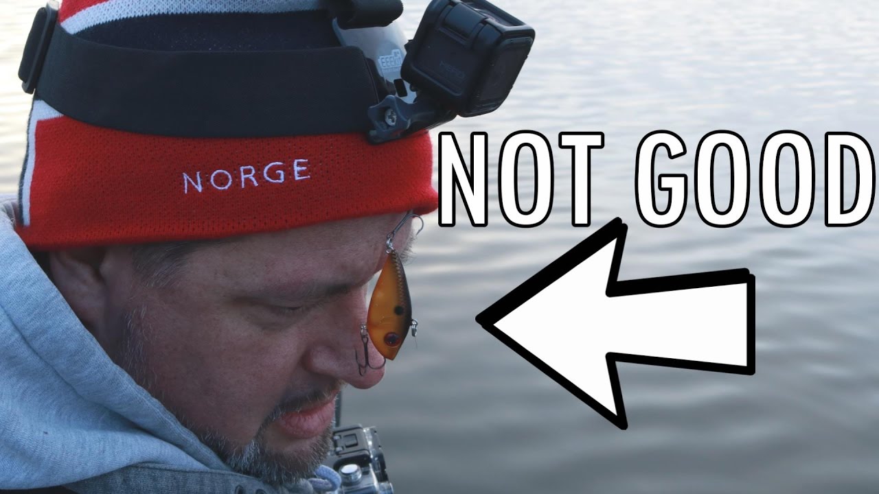 Hooked In Face + Big Bass - Winter Lipless Crankbait - YouTube