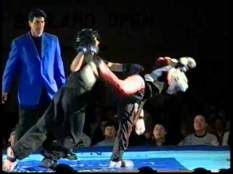Cindy Cote vs Lauren Kearney 2004 New England Open Karate Tournament ...