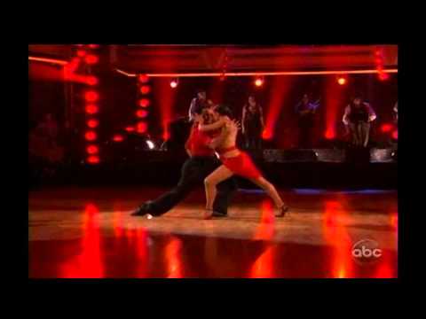 Karina Smirnoff and Jose Manuel Carreño dance Argentine Tango - Season 14 Week 4