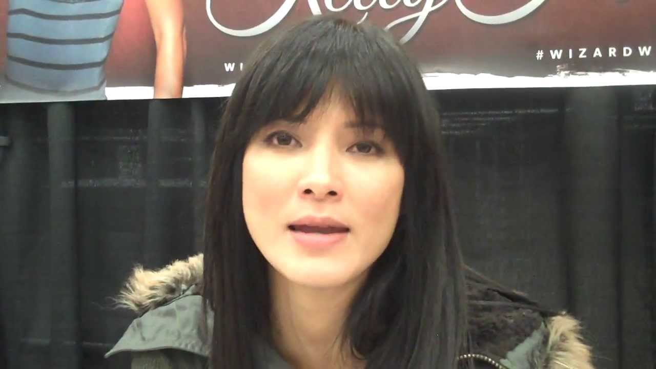 Kelly Hu interview: Wizard World Austin Comic Con - 11/22/2013 - YouTube