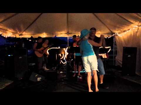 Carrie Danobeytia singing Red Red Clay