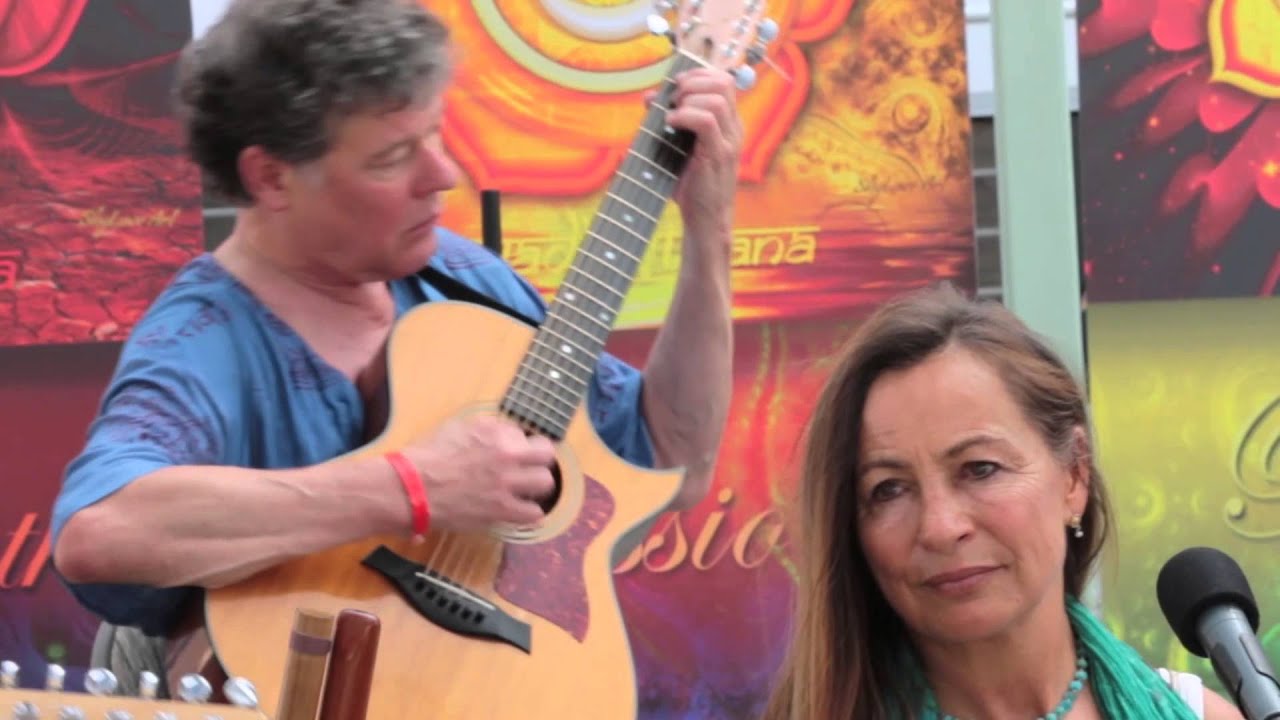 Mrityanjaya Mantra by Ashok Nalamalapu, Prajna Vieira and Swan Kirtan ...