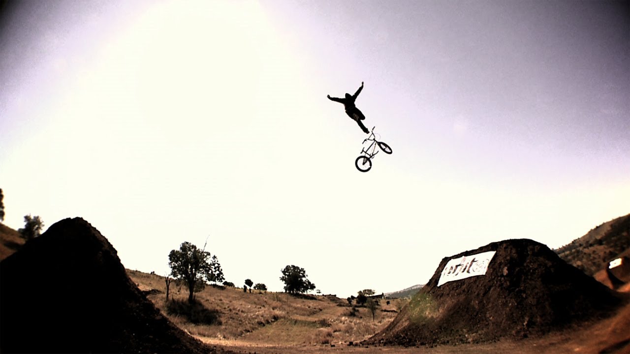 BMX Dirt Jump Colombia 2014 YouTube bmx-dirt-jump-colombia-2014-youtube