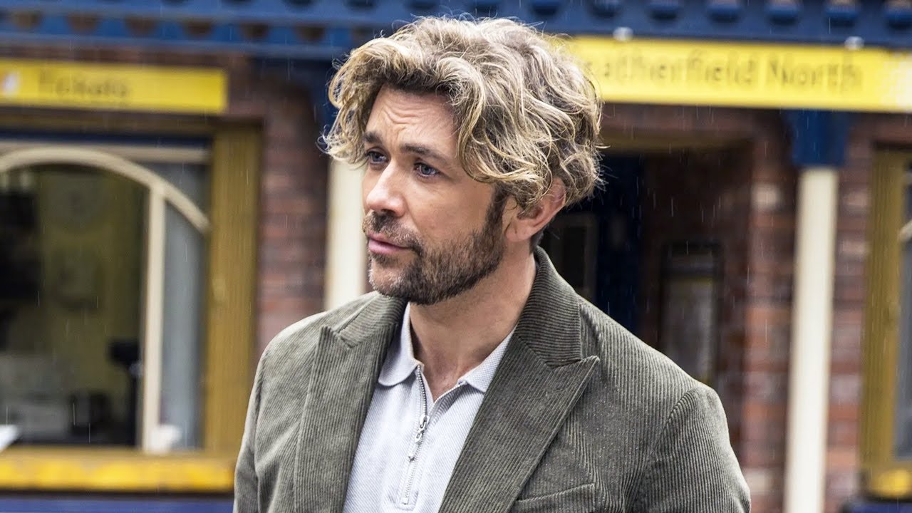 Corrie Rowan's 'new recruit' confirmed as beIoved resident joins ...