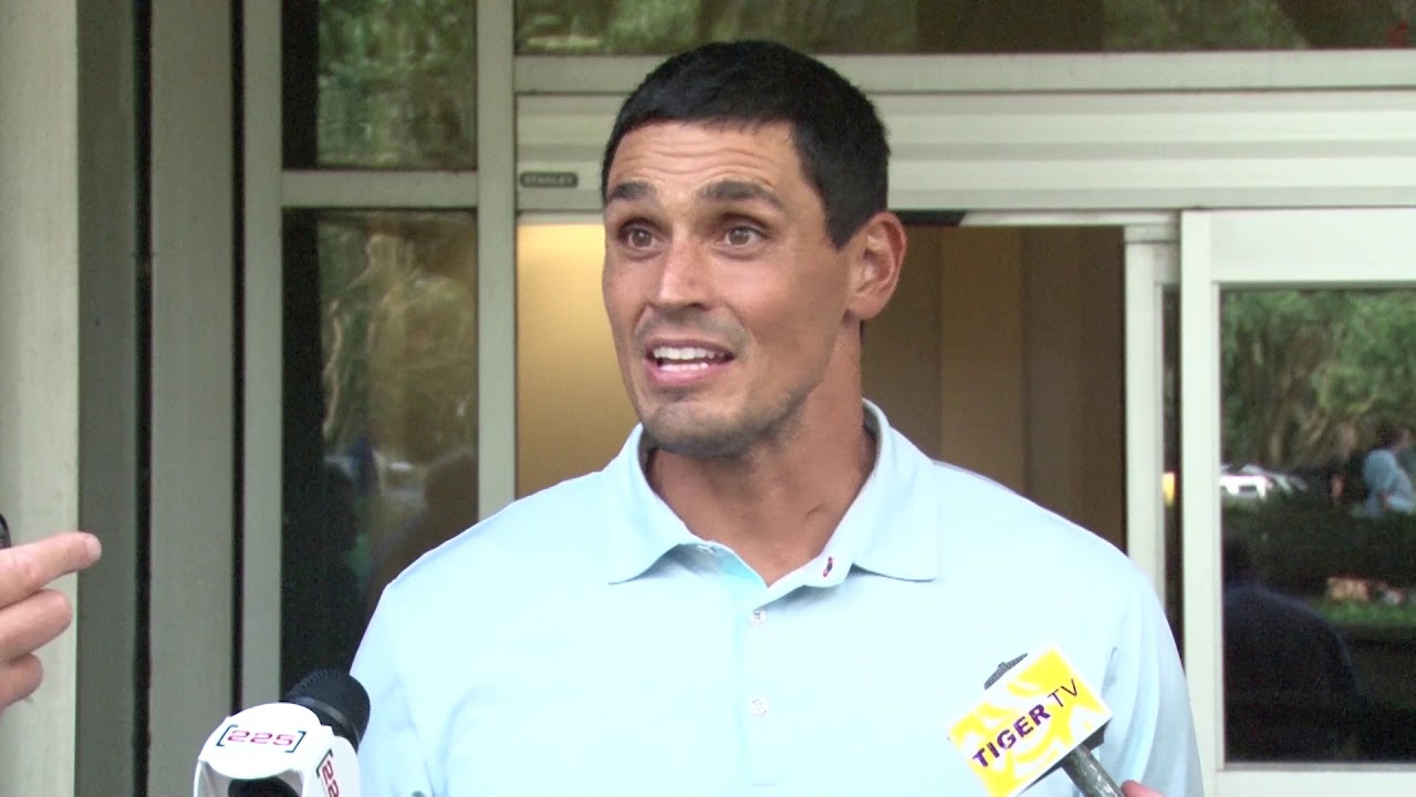 ESPN College Gameday Host David Pollack talks about LSU having to earn ...