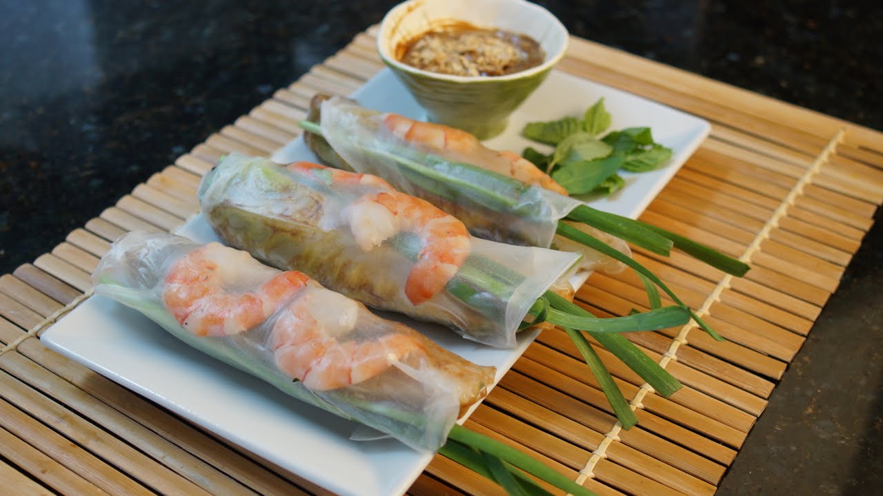 How to make GOI CUON: Vietnamese Spring Roll - YouTube