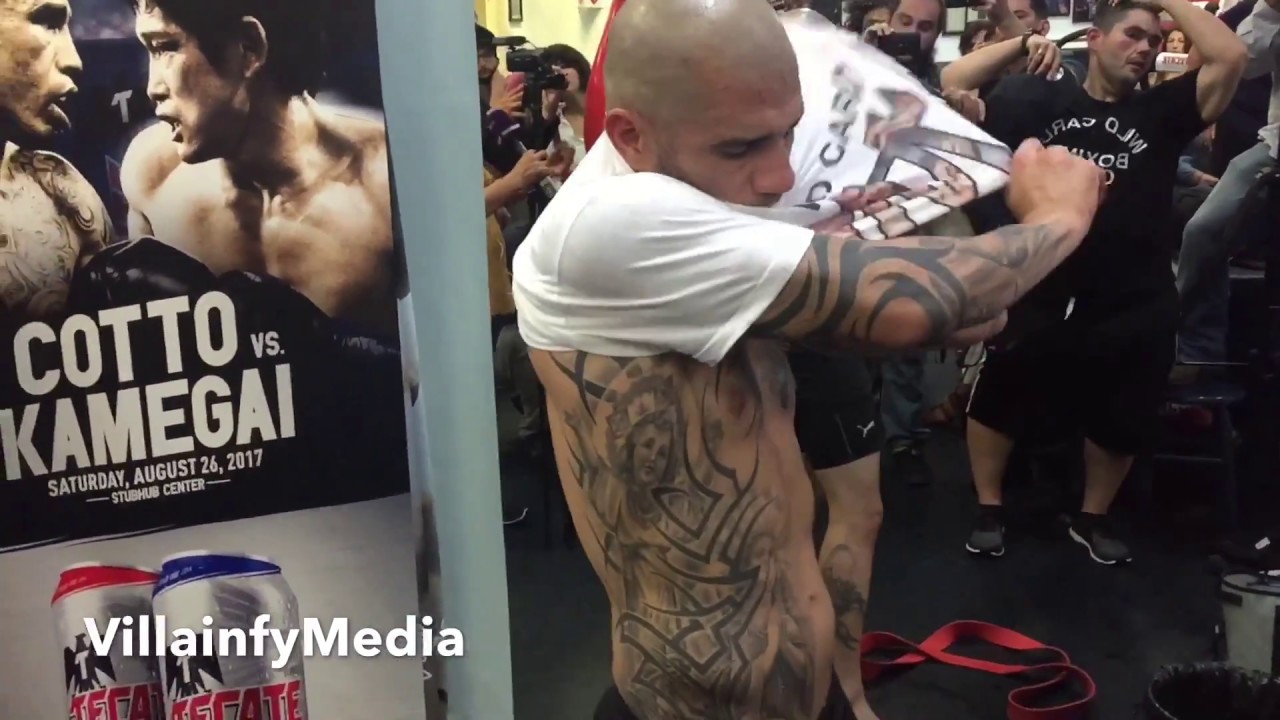 MIGUEL COTTO IS SHREDDED; DIGS INTO HEAVYBAG WITH SIGNATURE LEFT HOOK ...