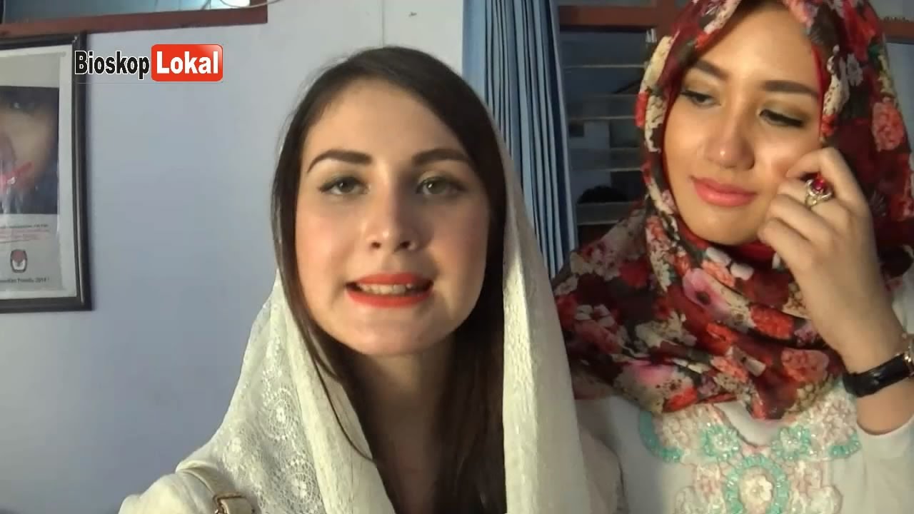 Totalitas Artis Arumi Bachsin Dukung Emil Dardak - YouTube