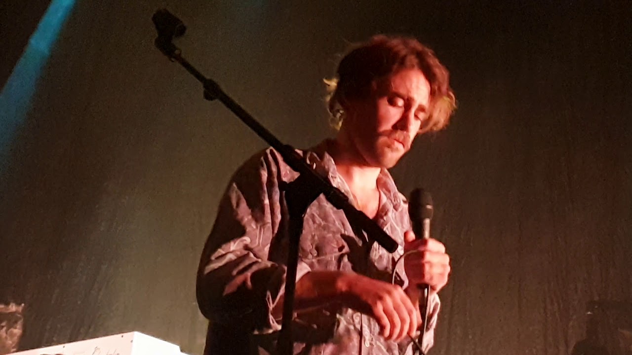 Matt Corby - Miracle Love (Oslo, Norway 03. Feb. 2019) - YouTube