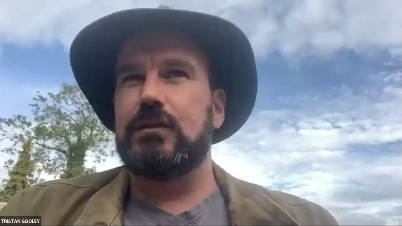Natural Navigation and Beekeeping with Tristan Gooley and Bill Anderson ...