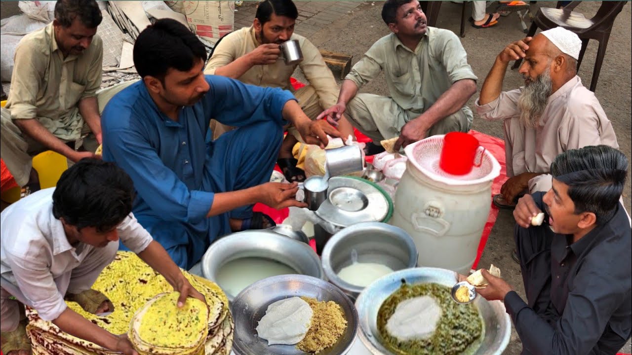 Desi Village Style Nashta in Roadside | 60 Years Old Desi Breakfast ...