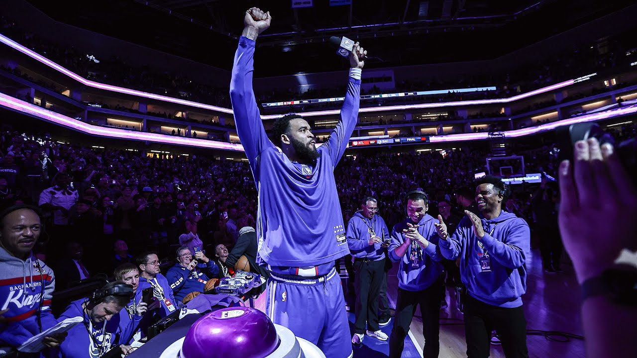 JaVale with FIRST-EVER 360 BEAM Lighting! | Kings vs Hawks 1.22.24 ...