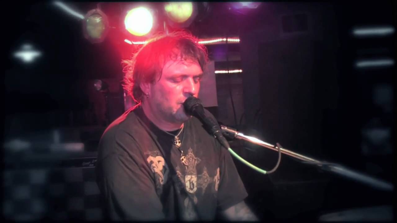Drinkin' Alone Chad Lee - YouTube