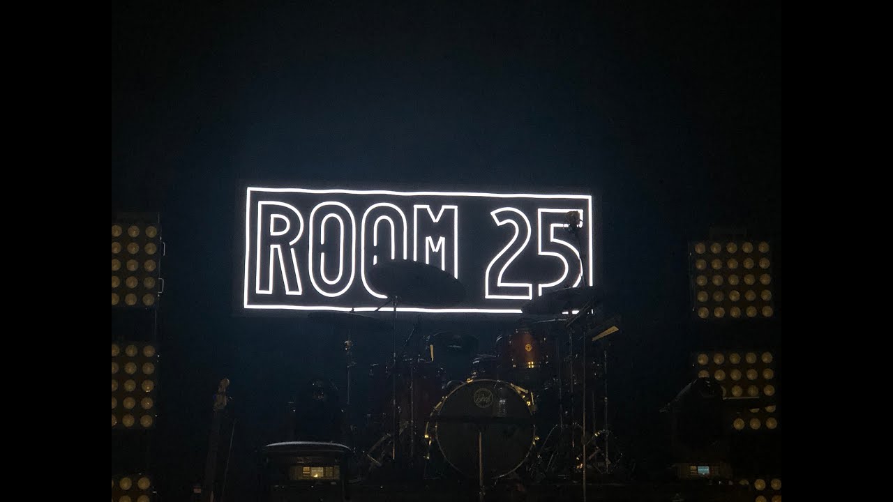 NoName Room 25 Concert VLOG - YouTube
