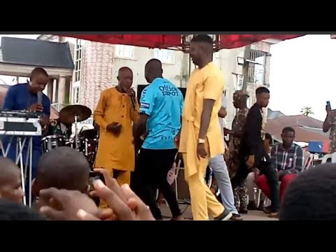 EZE BONGO DR SIR FOREIGNER LIVE PERFORMANCE 2024 - YouTube