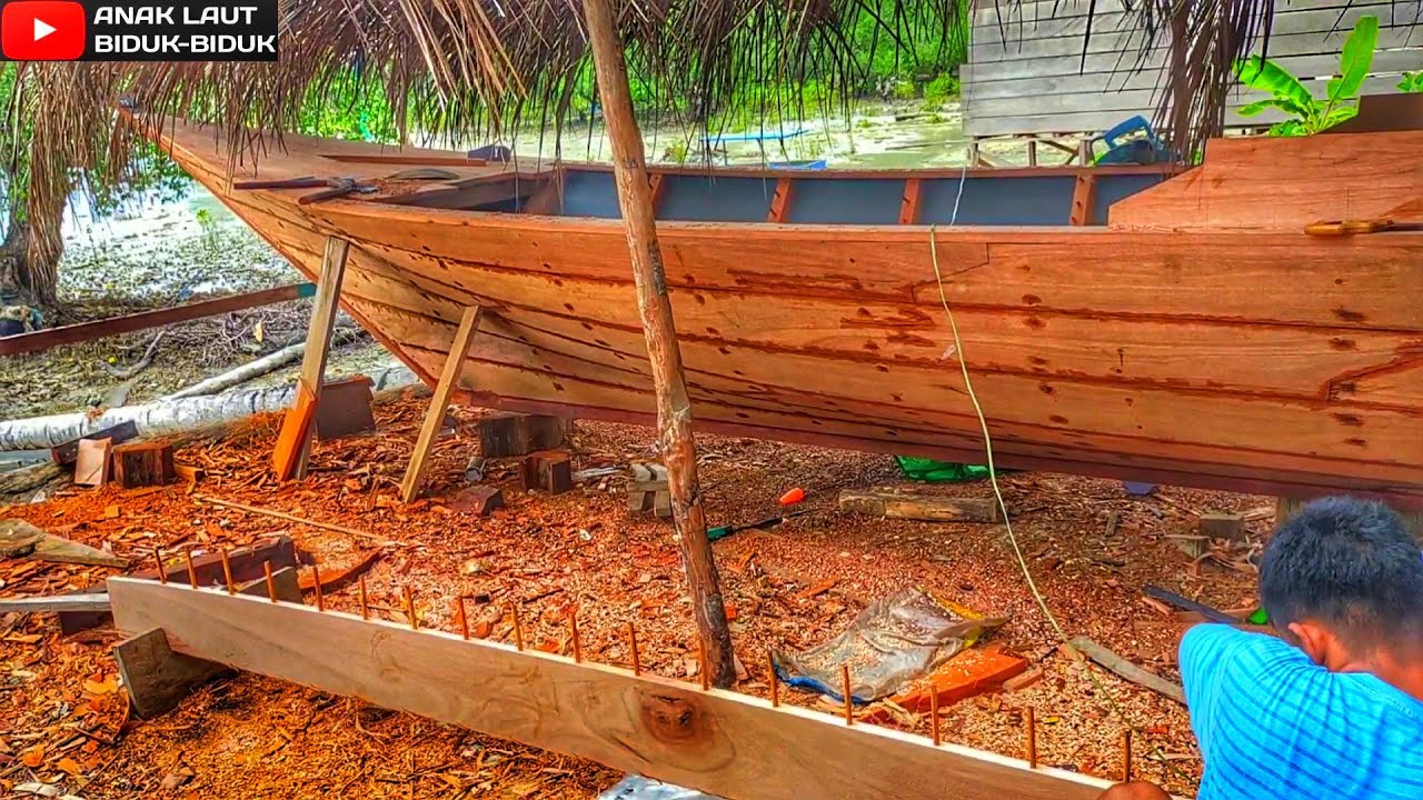 PEMBUATAN PERAHU KAYU - YouTube