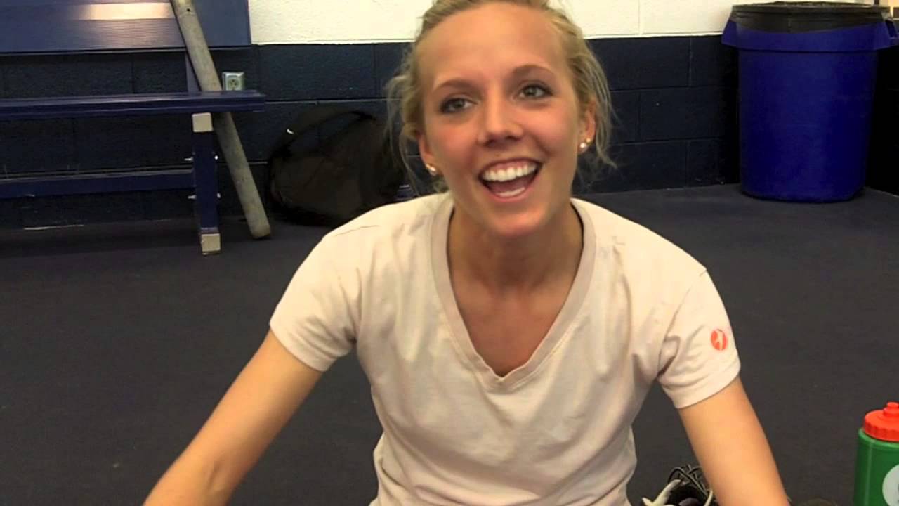A day in the life of Kara Foster - YouTube