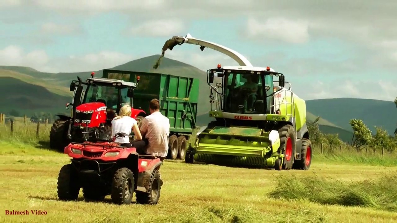 Silaging in 2016 with Claas 870. Raking with Massey 7618. - YouTube