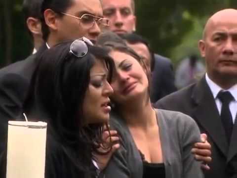Maureen despide a su mamá con una sentida canción en su funeral