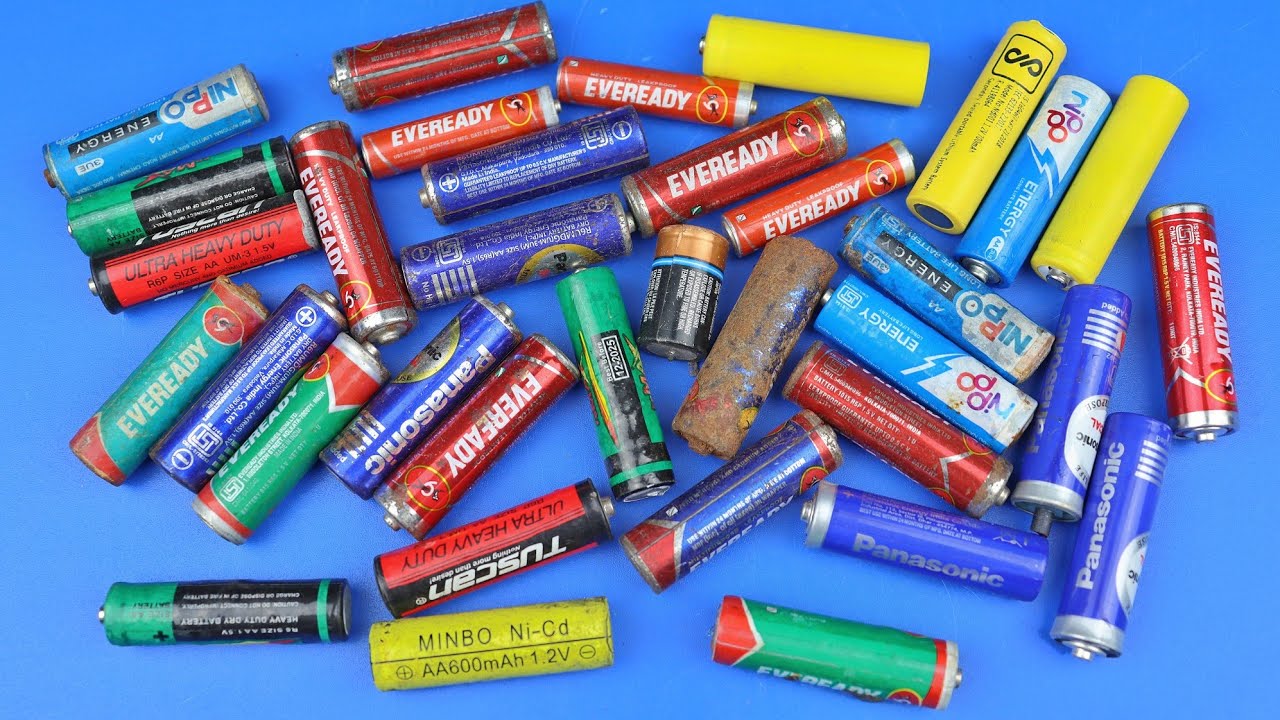 5 Awesome uses of old AAA batteries | mobile charger | wall clock | old ...