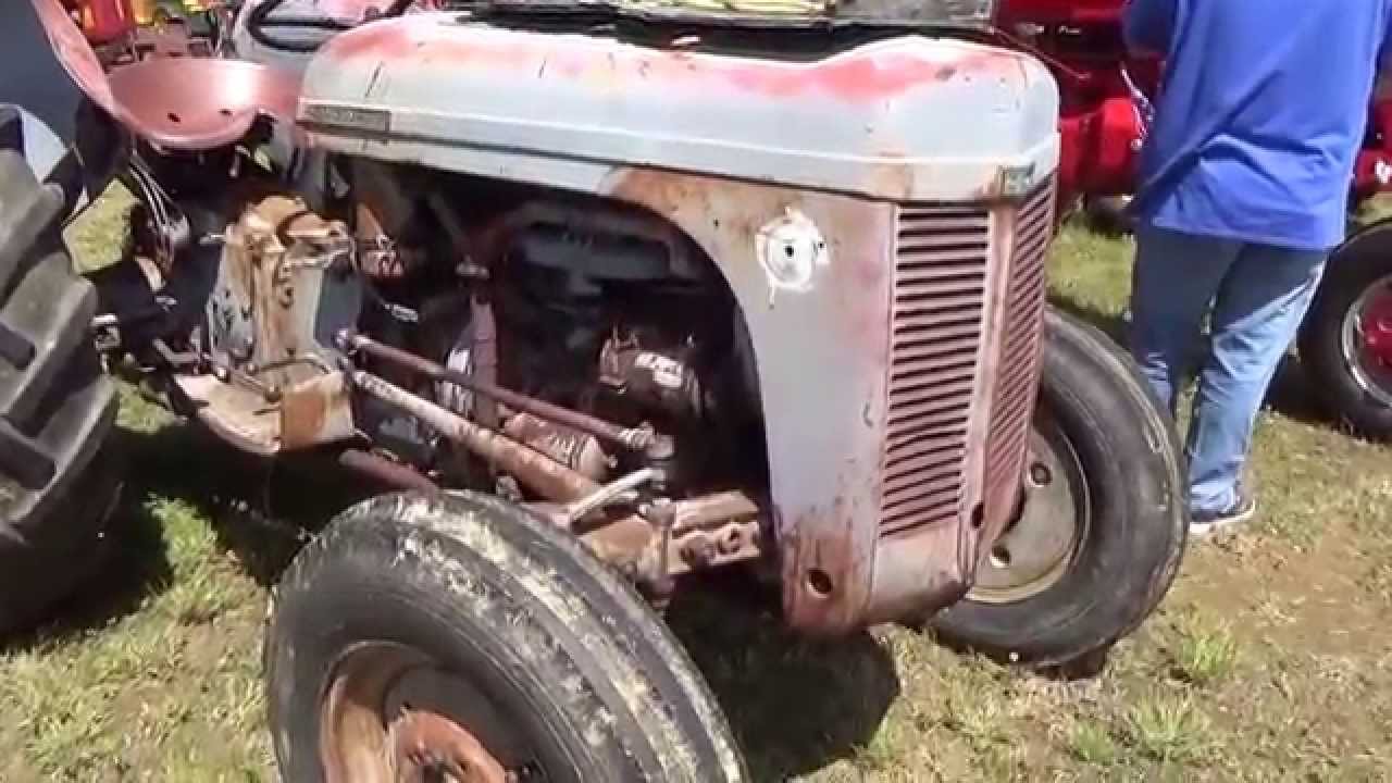 Ford - Ferguson 30 - Oliver 660 Tractors - YouTube