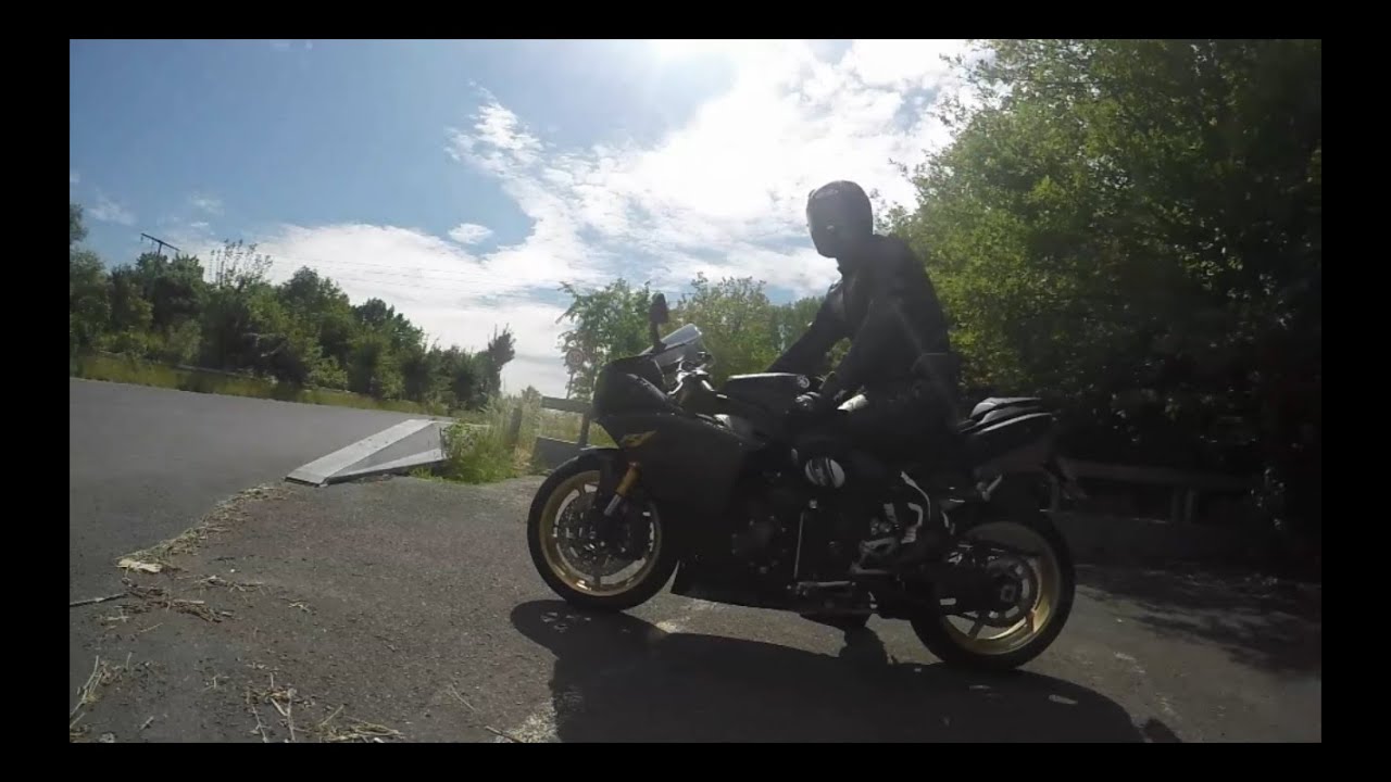 Yamaha YZF-R1 in action I Full HD I Yamaha R1 RN22 Crossplane - YouTube