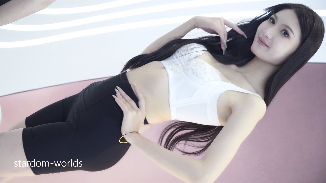 SIUF 2025深圳內衣展 與溯美體內衣2 性感美女模特内衣秀 Lingerie Show 下着モデル - YouTube