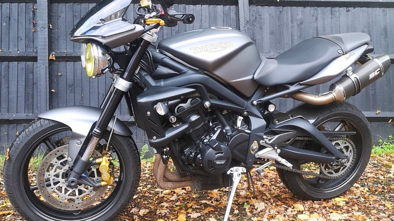 Triumph Street Triple 675R Gen1 Fly By With SC Projects Exhaust Cans ...
