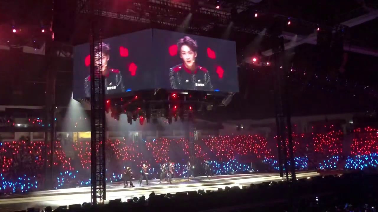 world world world cr 整整两年了 vin R1SE 广州演唱会 2019 【周震南 Vin Zhou Zhennan ...