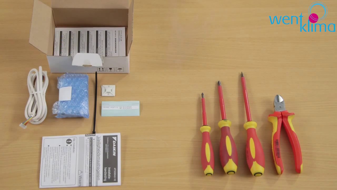 Daikin FLXS-B Flexi, klimatyzator przypodłogowo-przysufitowy - YouTube