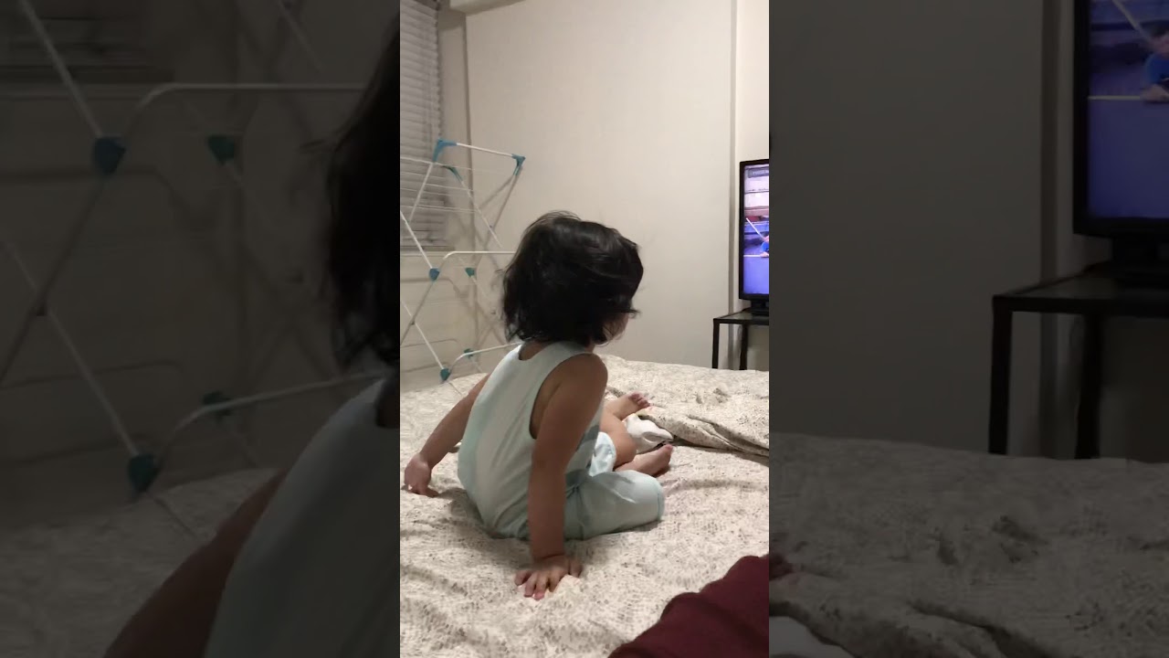 Baby's doing backflip! - YouTube