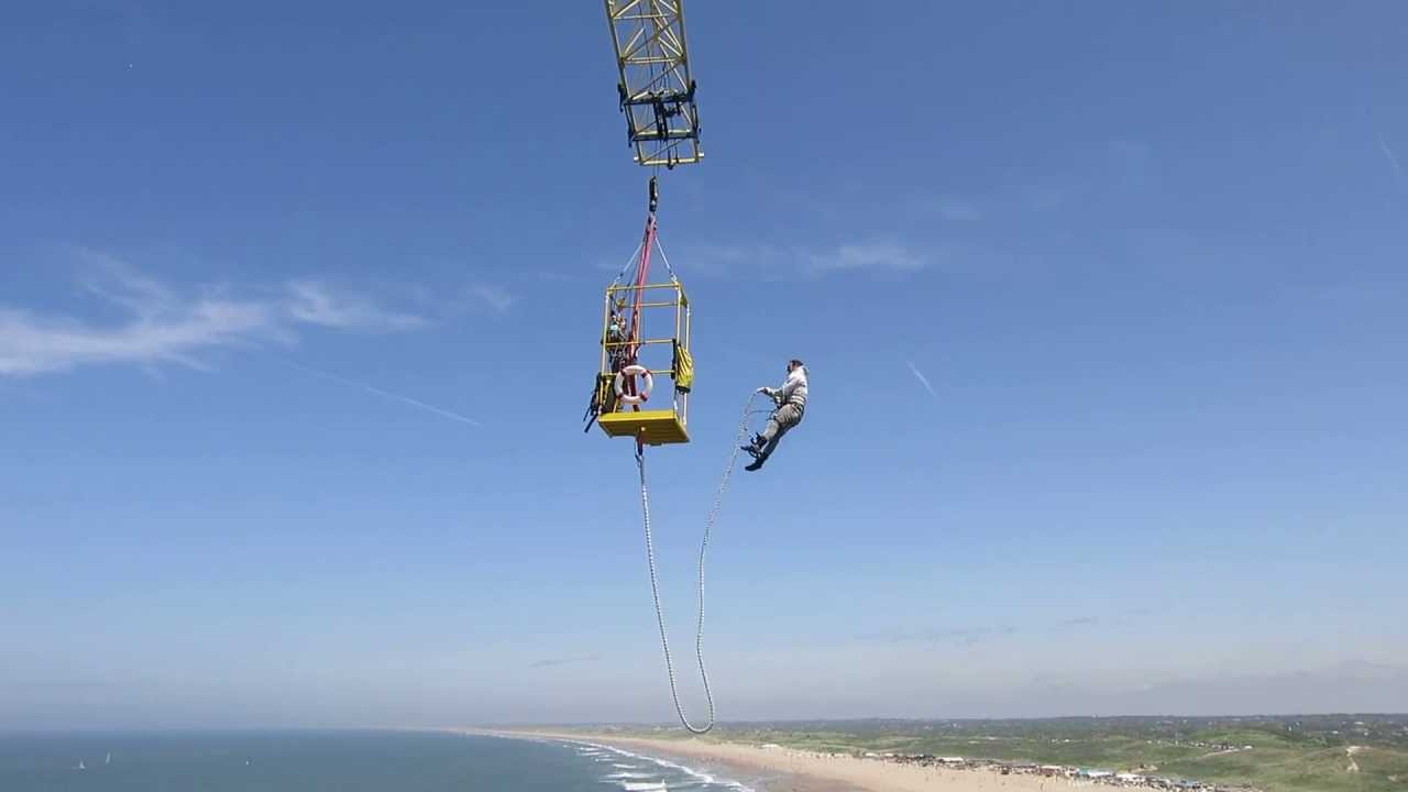Bungeejumpen Scheveningen 30 juni 2013 (1e) - YouTube