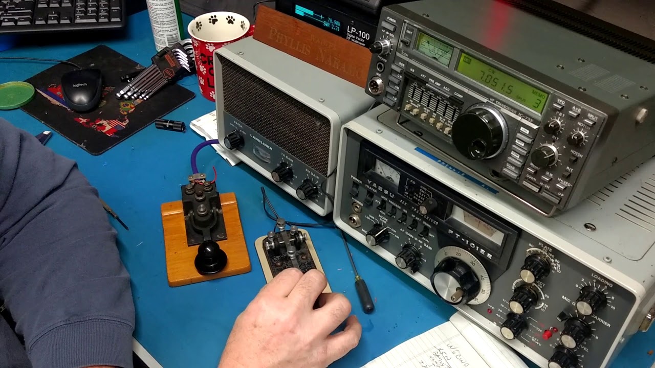 Straight Key Night 1 January 2020- Novice rig 1988 Icom IC-735. - YouTube