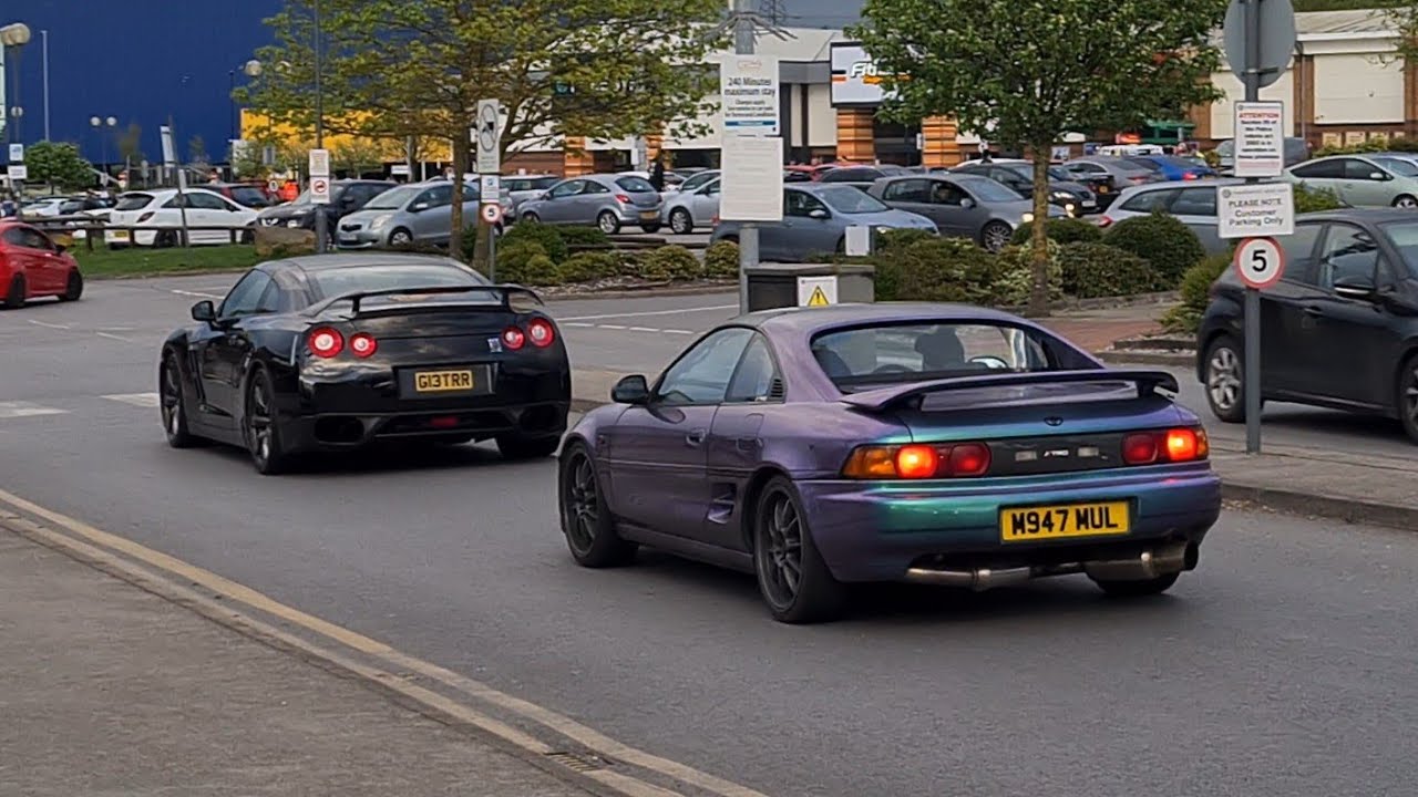 Cars entering Lowdown Meet | May, 2023 - YouTube