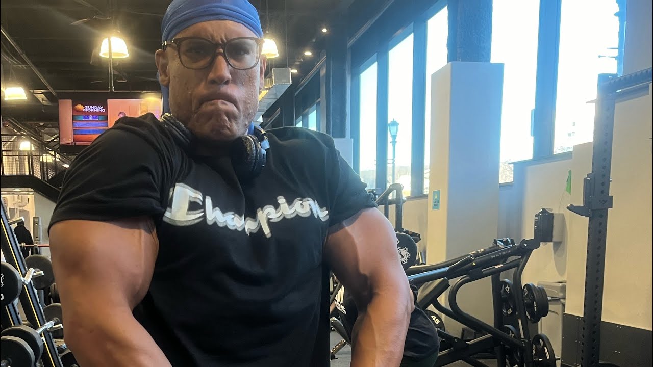 50 reps dumbbell press - YouTube