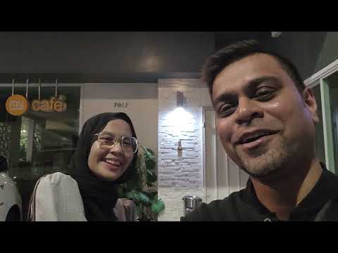 my friend in Thailand in hijab mashallaha