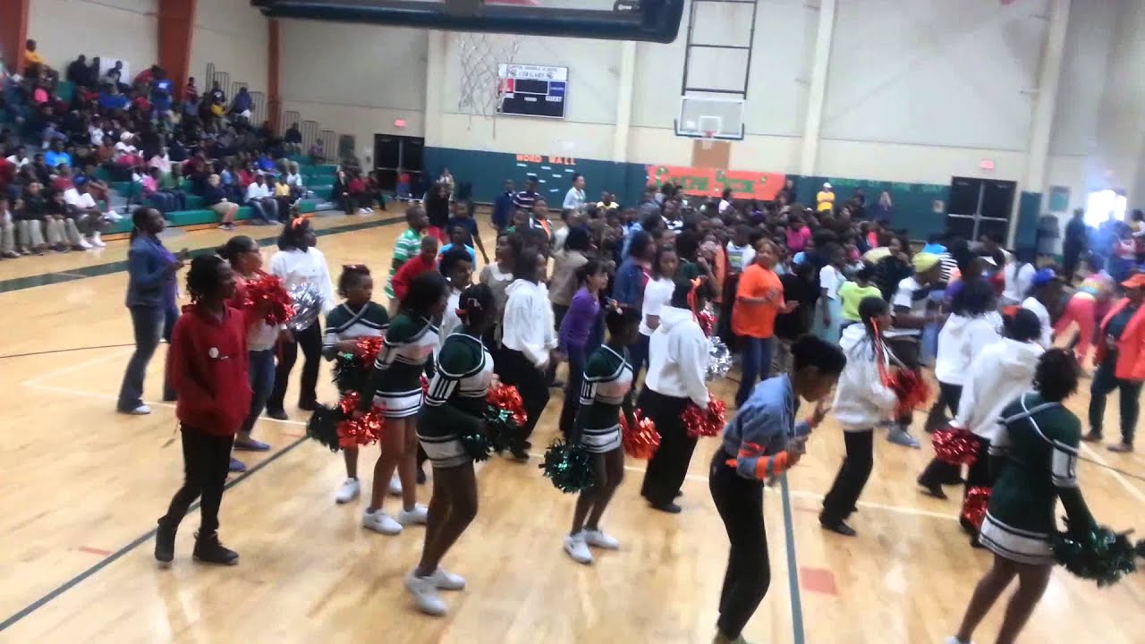 Capitol Middle School fun day - YouTube