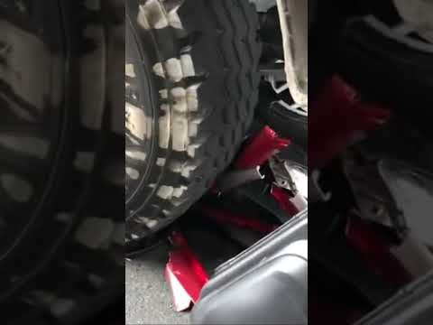 Actual video motor wasak ng sagasaan ng Truck na nawalan ng Preno ...