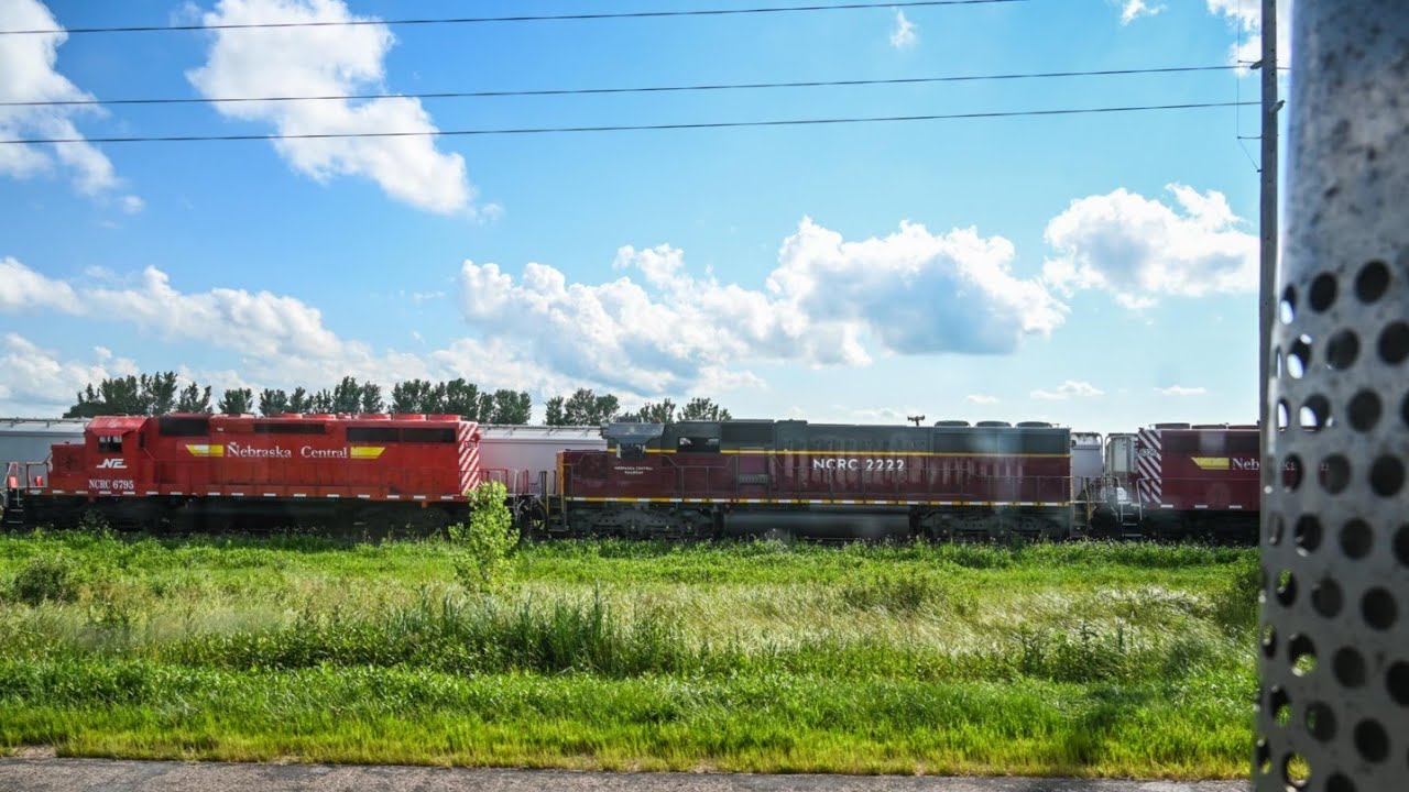 CSX duo, SP SD40-2, EX SP, BNSF and more!!! - YouTube