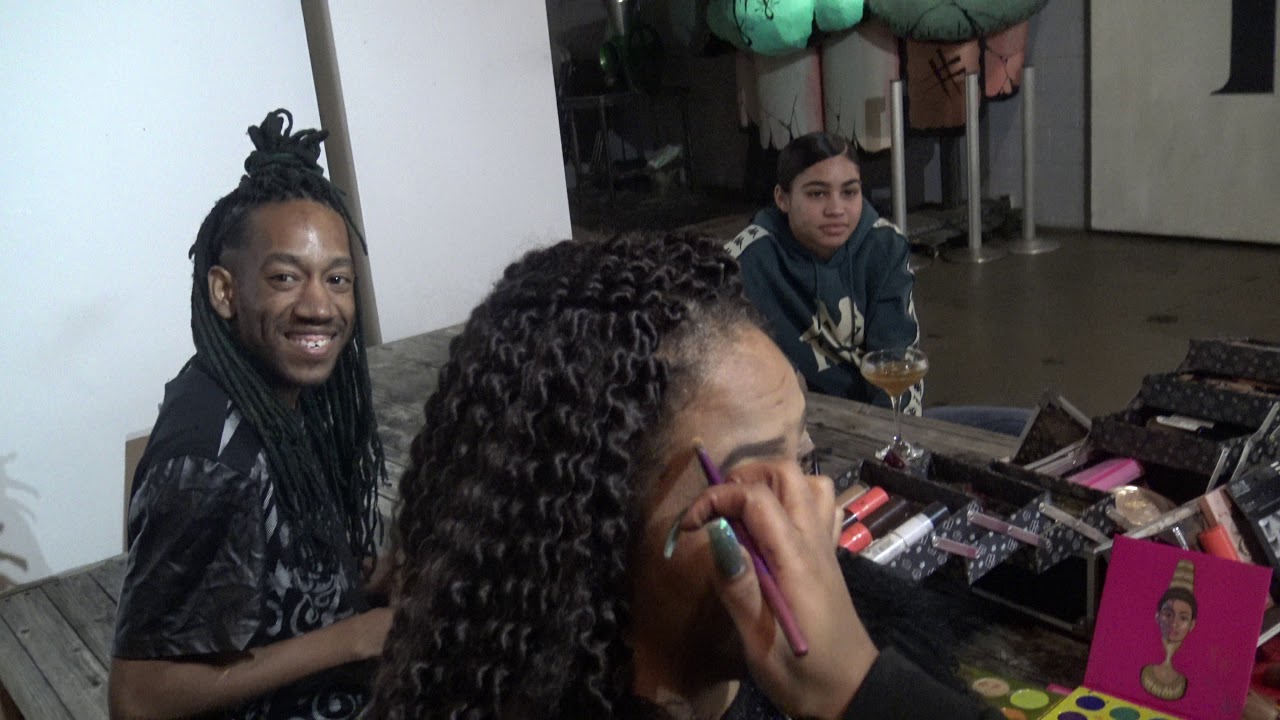 Shannon Rhodes Behind the Scenes - YouTube