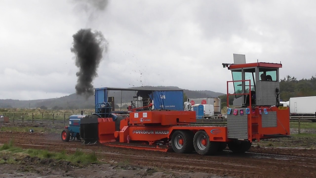 Huntly tractor pulling 2019 3 - YouTube