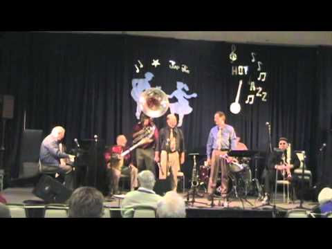 Titanic Jazz Band "Sugarfoot Strut" - YouTube