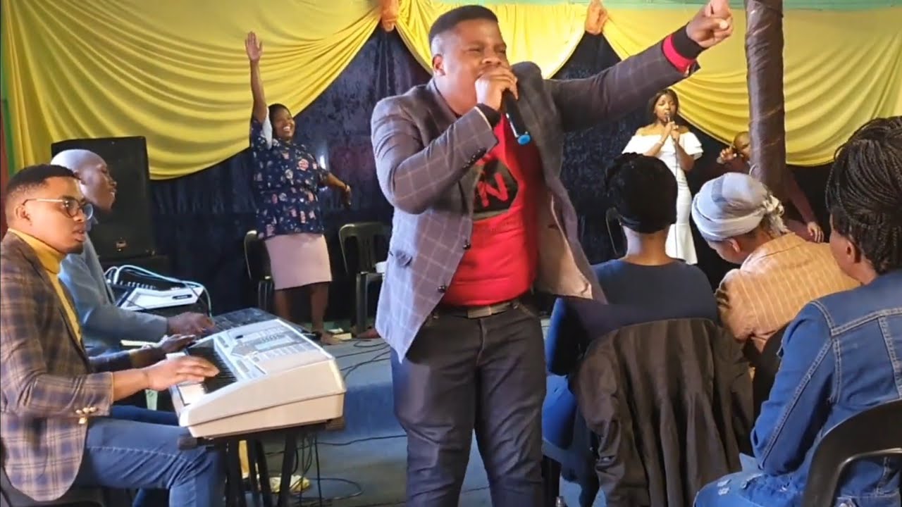 Vuyo Nombila - Akalali Akozeli Olondolozo uIsrael - YouTube