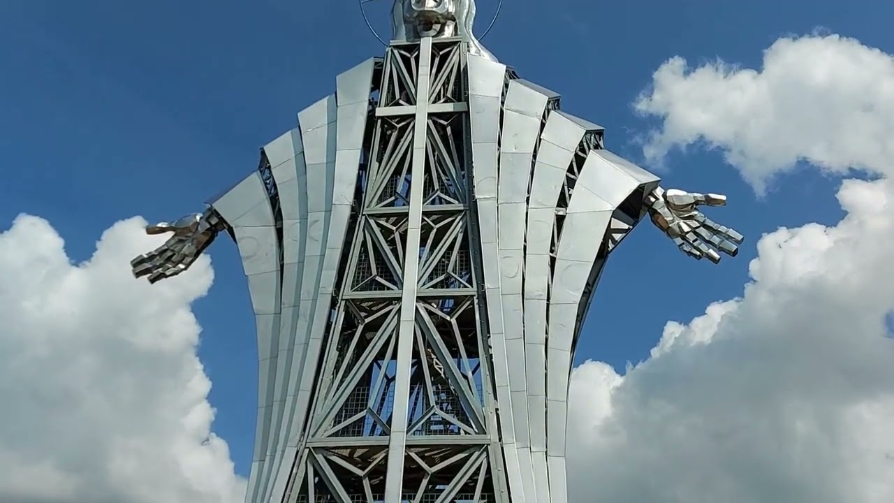 Statuia "Inima lui Isus" din Harghita (Foişorul Inima lui Isus, Heart ...