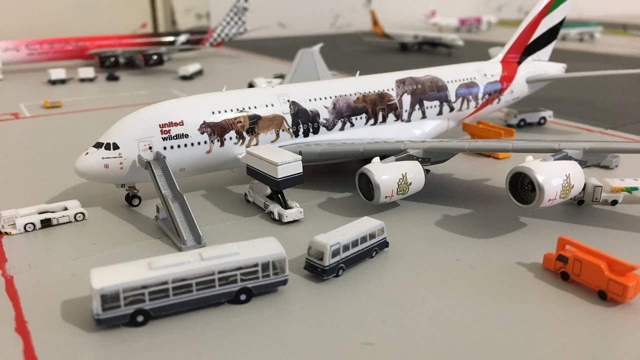 1:400 Scale Model Airport Update #14 - YouTube