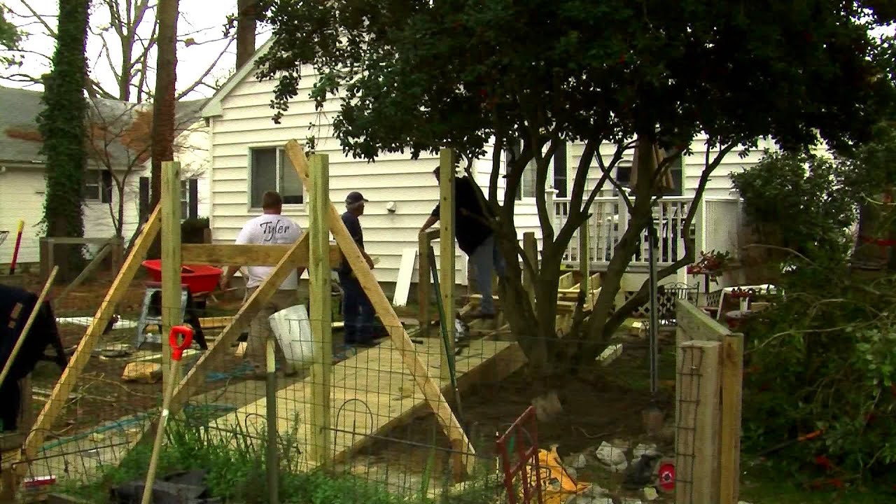 Tony Hurst Video Journalist - YouTube